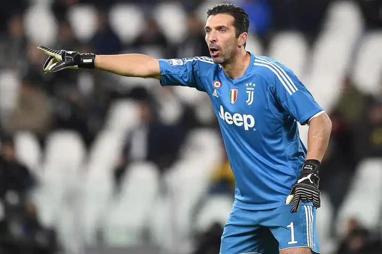 BUFFON BACK IN GROUP TRAINING | News
