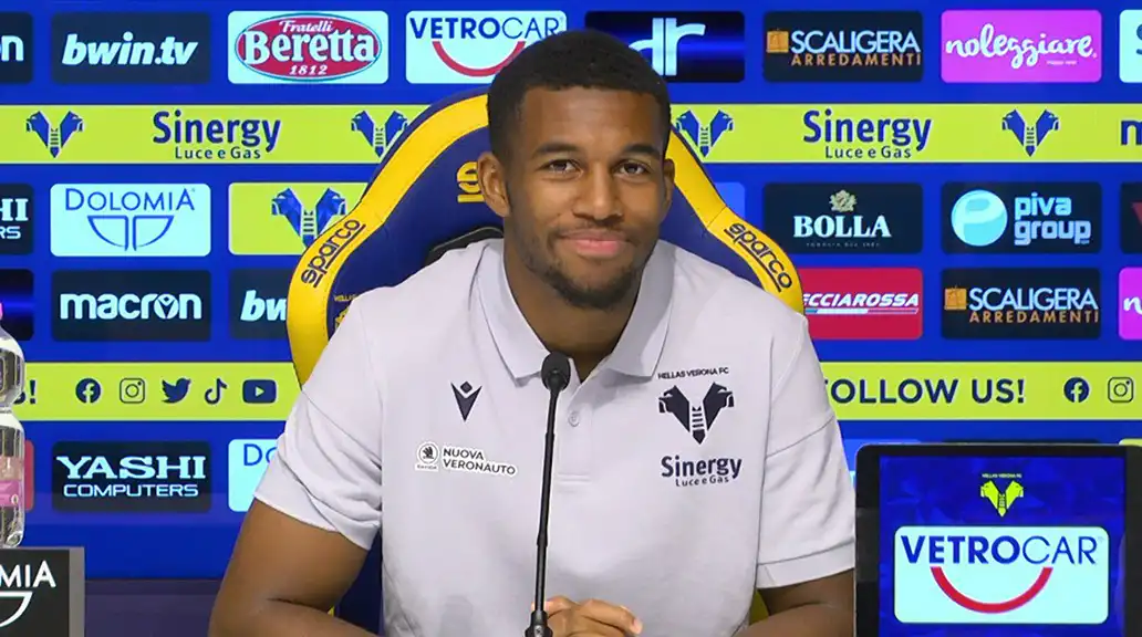 Isak Hien si presenta | News