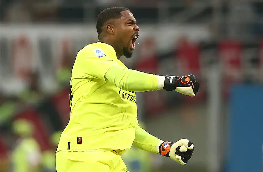 Maignan’s incredible saves | Video